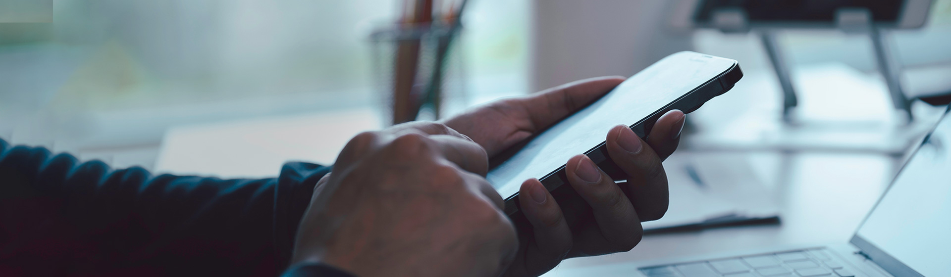 Digital bank account opening and customer onboarding | Halcom.com